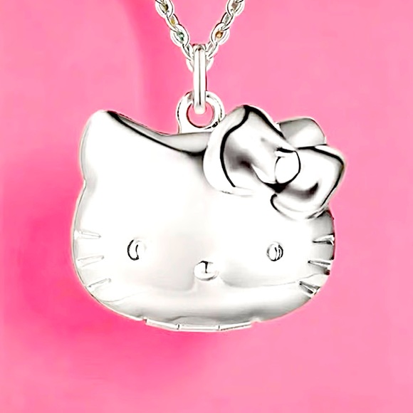 Sanrio | Jewelry | 43 New Silver Hello Kitty Locket Necklace | Poshmark
